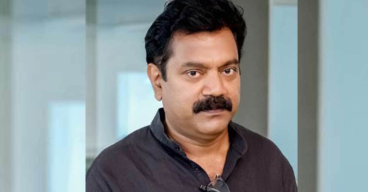 അക്ബർ കക്കട്ടിൽ സ്മാരക പുരസ്കാരം സുഭാഷ് ചന്ദ്രന്റെ സമുദ്ര ശിലയ്ക്ക് ...