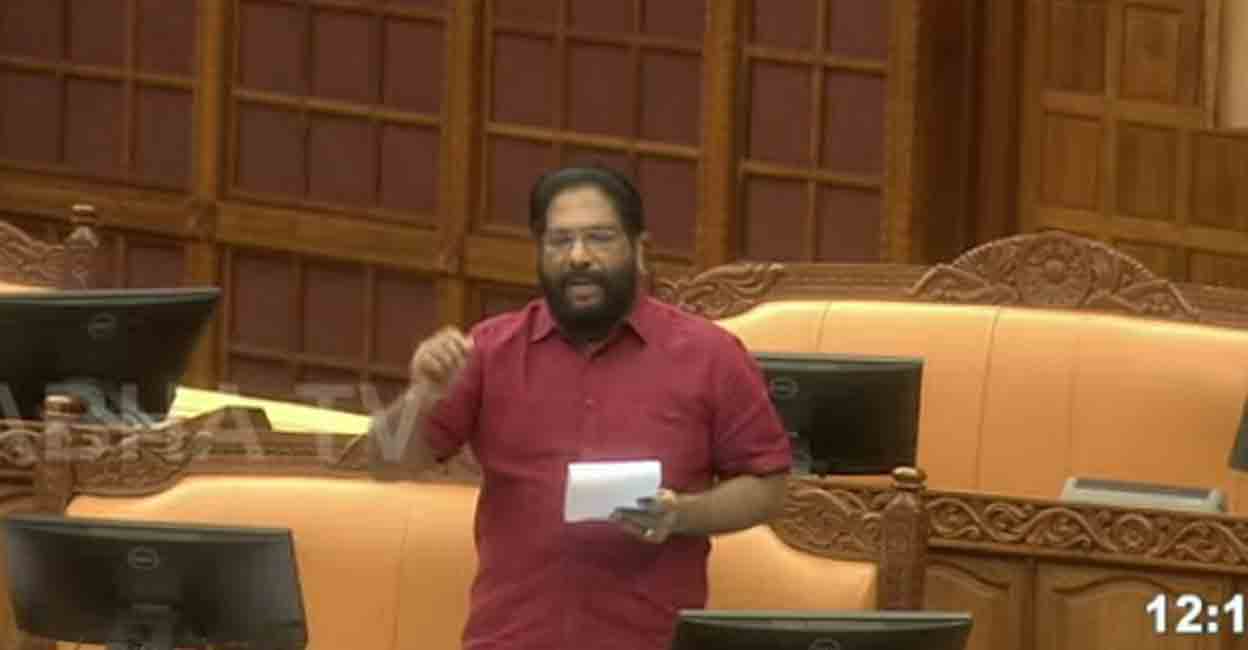 ‘അന്ന് വളകിലുക്കം; മദ്യവും ഖാദിയും പോലെ കോൺഗ്രസുകാർ വ്യഭിചാരവും ...