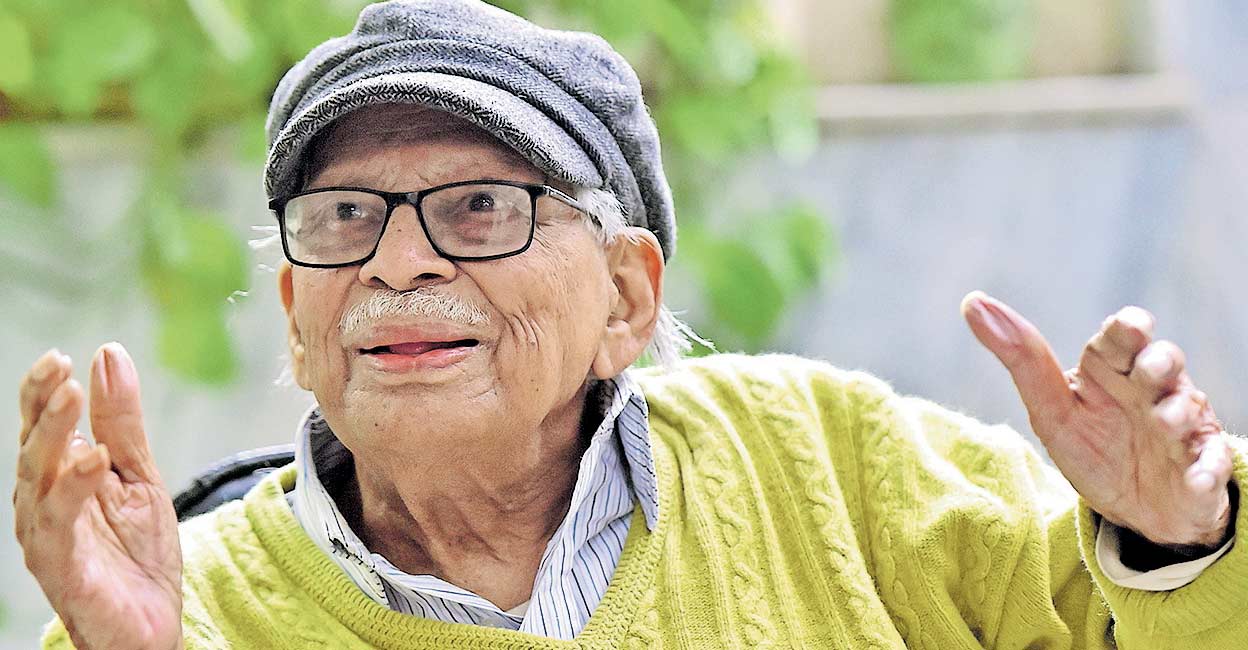 നൂറിലും എഴുത്തിന്റെ പക്ഷത്ത് - Dramatist Omchery N. N. Pillai birth ...