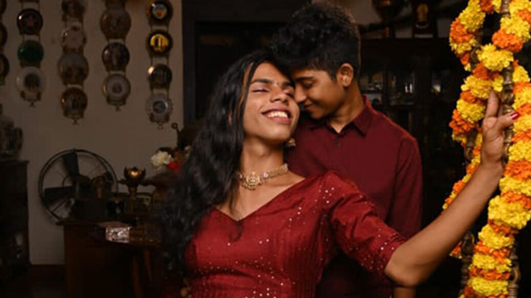 ‘ഉടമ മോശമായി പെരുമാറി, ജോലി വിട്ടു; ആണിന്റെ തന്റേടവും പെണ്ണിന്റെ ...