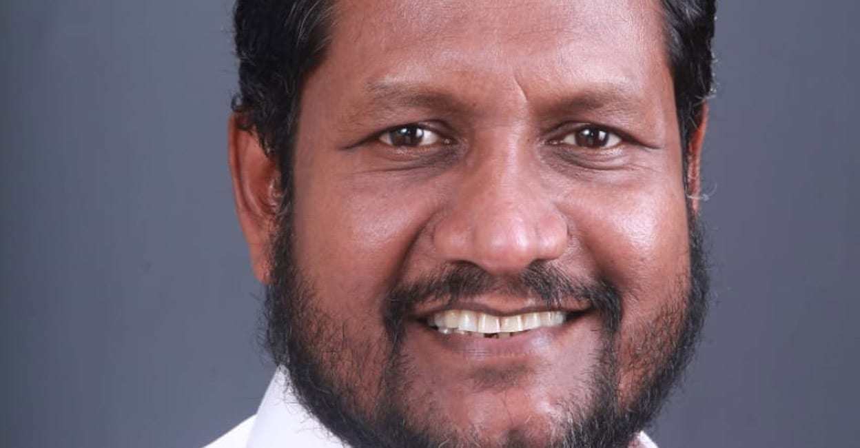 ചവറയിൽ പിണറായി പറ്റിച്ചു; ഇടത് ഐക്യം കടലാസ് പുലി: ജി.ദേവരാജൻ- Cross Fire | Forward block | G ...