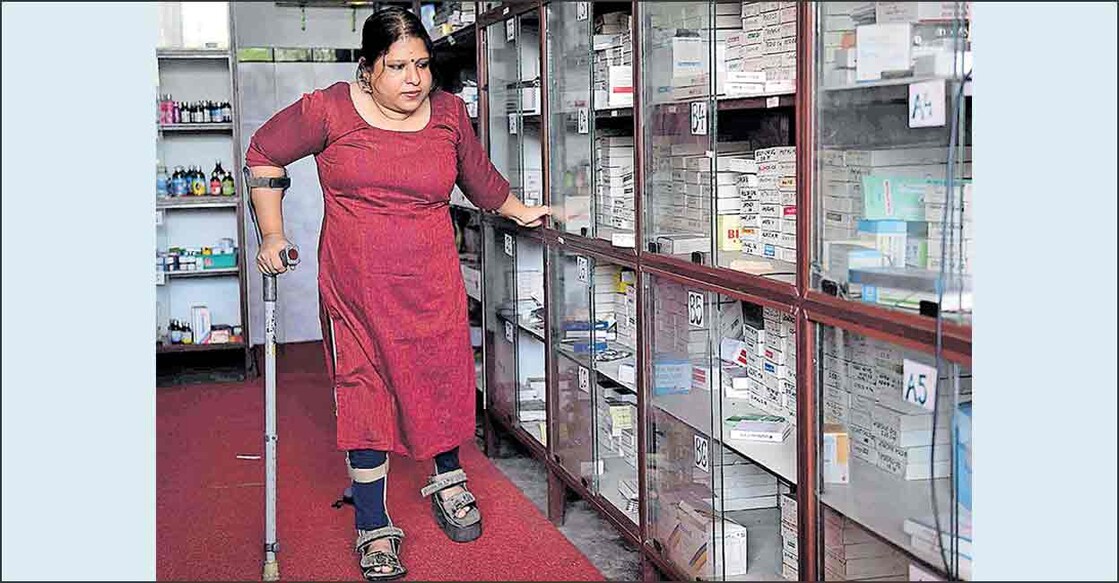 ‘ക്രച്ചസിൽ നടക്കുന്ന നിന്നെ മതി എനിക്ക്’: നീറ്റലായി ബിജു, തളരാതെ റീത്ത ...