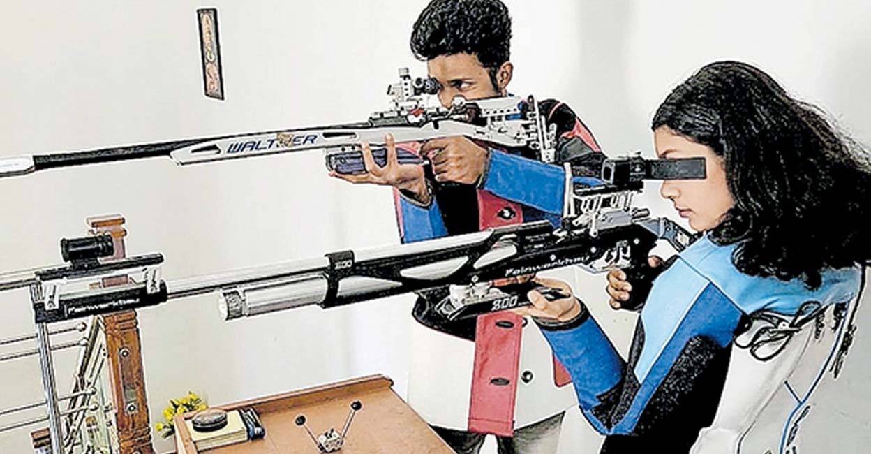 ഷൂട്ടിങ് പരിശീലനത്തിൽ മക്കൾക്കു പിന്തുണയുമായി ഒരു പിതാവ് - Father give ...