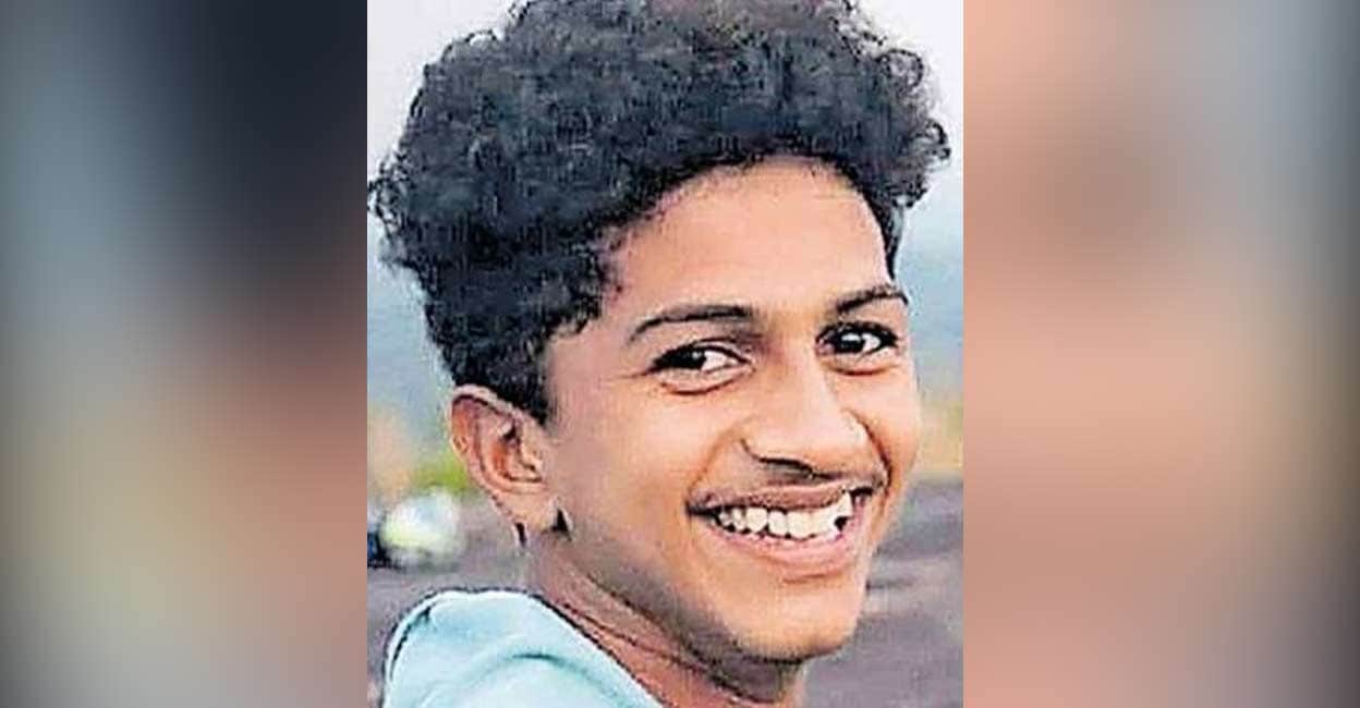 പത്തിലെ ഫലം വരും മുൻപേ മറഞ്ഞു...; 10 പേർക്ക് പ്രാണനേകി സാരംഗ് - Sarang ...