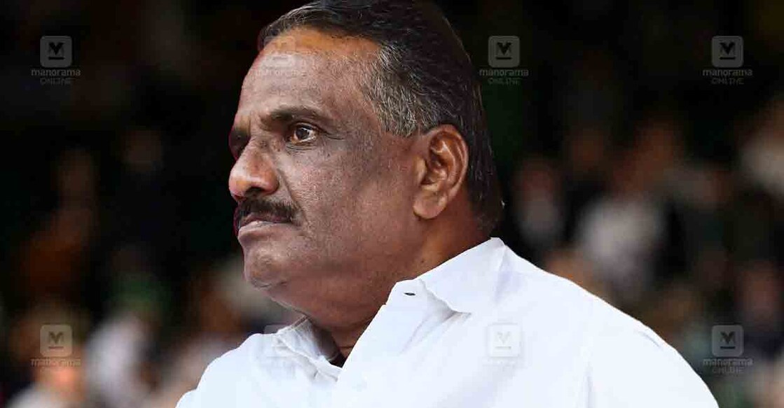 മുൻഎംഎൽഎ ജോർജ് എം.തോമസിനെതിരായ പരാതി: പൊലീസിന് മൊഴി നൽകി പരാതിക്കാര ...