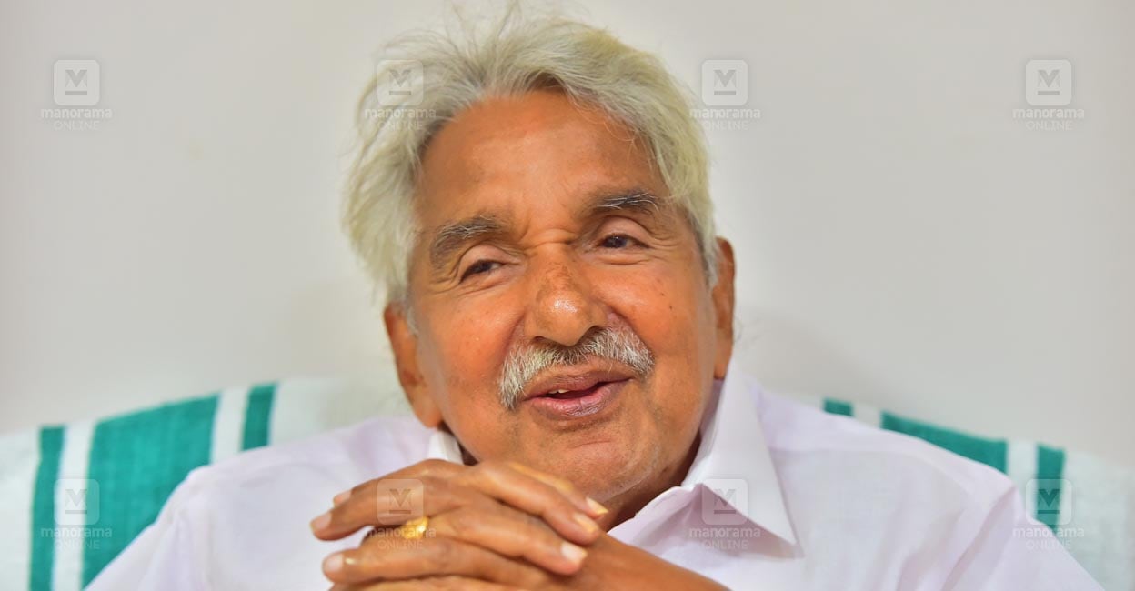 ഉമ്മൻ ചാണ്ടി: കുടുംബചിത്രം - Oommen Chandy's family roots | Malayalam ...