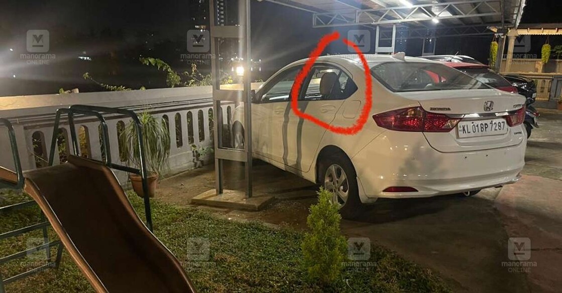 കൊച്ചിയിൽ മനോരമ ന്യൂസ് ചാനൽ റിപ്പോർട്ടറിന്റെ കാർ അടിച്ചു തകർത്തു- Crime ...