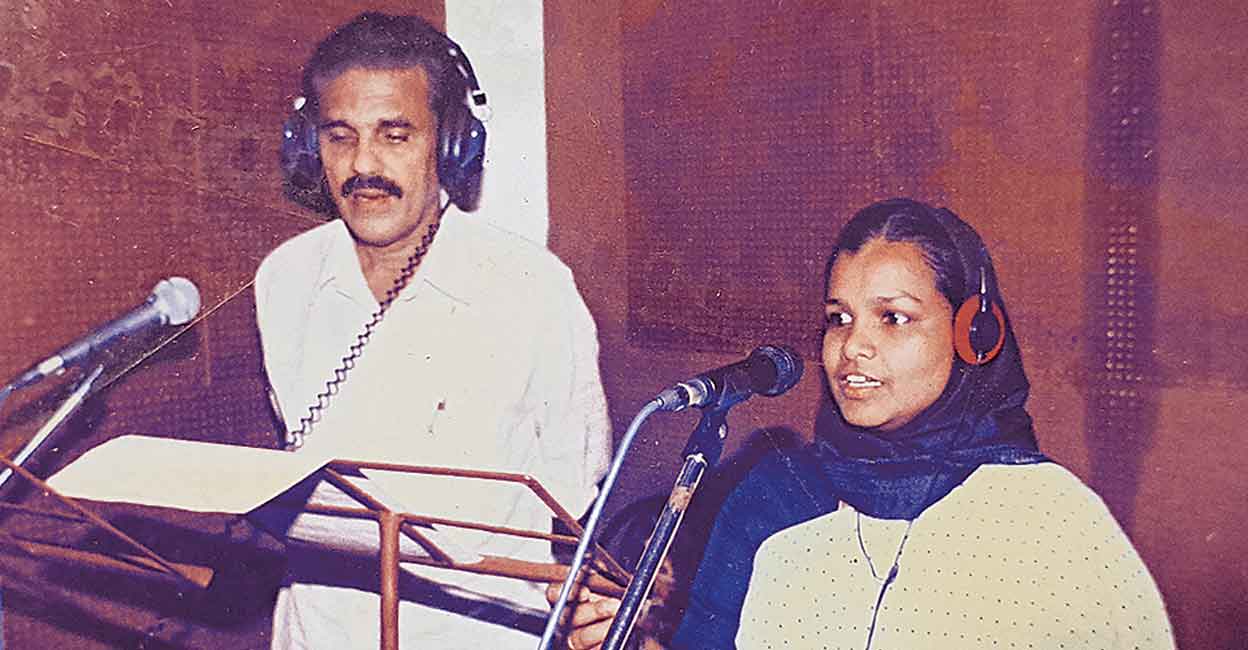ഫസീല: പാടിത്തീരാത്ത ഈണം - Vilayil Fazeela