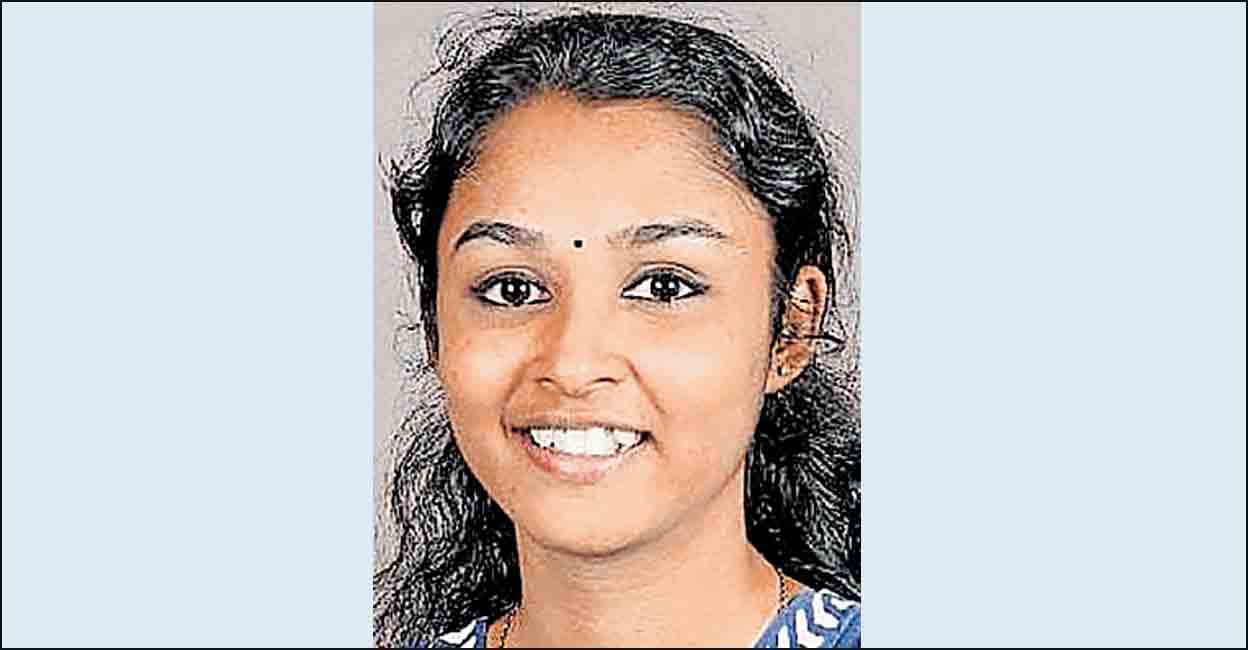 നിഖിത ജോബി പ്രായം കുറഞ്ഞ പഞ്ചായത്ത് അംഗം - Nikhita Jobi is the youngest ...