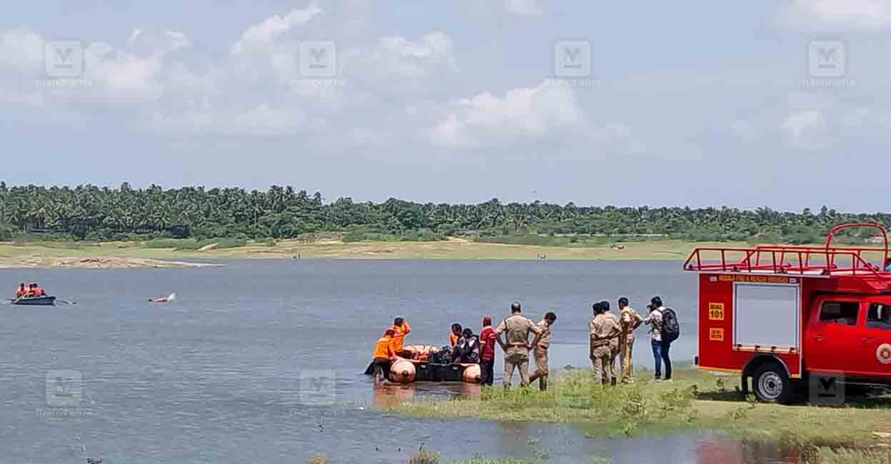 വാളയാർ ഡാമിൽ കുളിക്കാനിറങ്ങിയ കോളജ് വിദ്യാർഥികൾ മുങ്ങിത്താഴ്ന്നു; 2 പേ ...