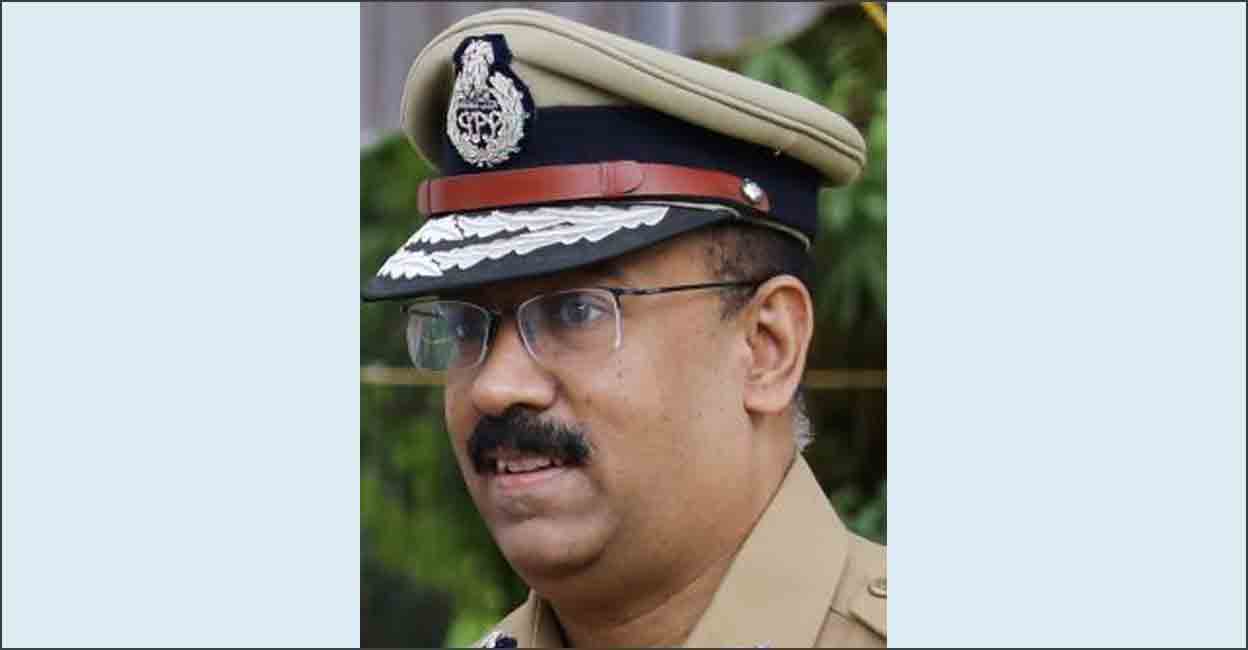 വിജിലൻസ് ഡയറക്ടർ അവധിയെടുക്കുന്നു; യുഎസിൽ അധ്യാപകനാകും - Vigilance Director TK Vinod Kumar to ...