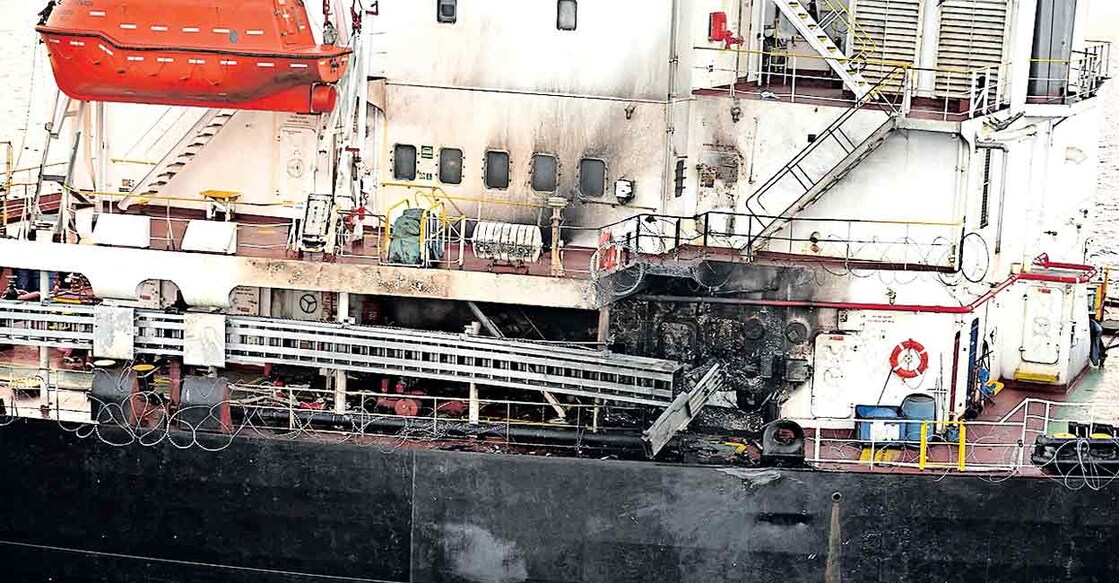 ചെങ്കടലിൽ യുഎസ് കപ്പലിനെ രക്ഷിച്ച് ഇന്ത്യ; യെമനിലെ ഹൂതി കേന്ദ്രങ്ങളി ...