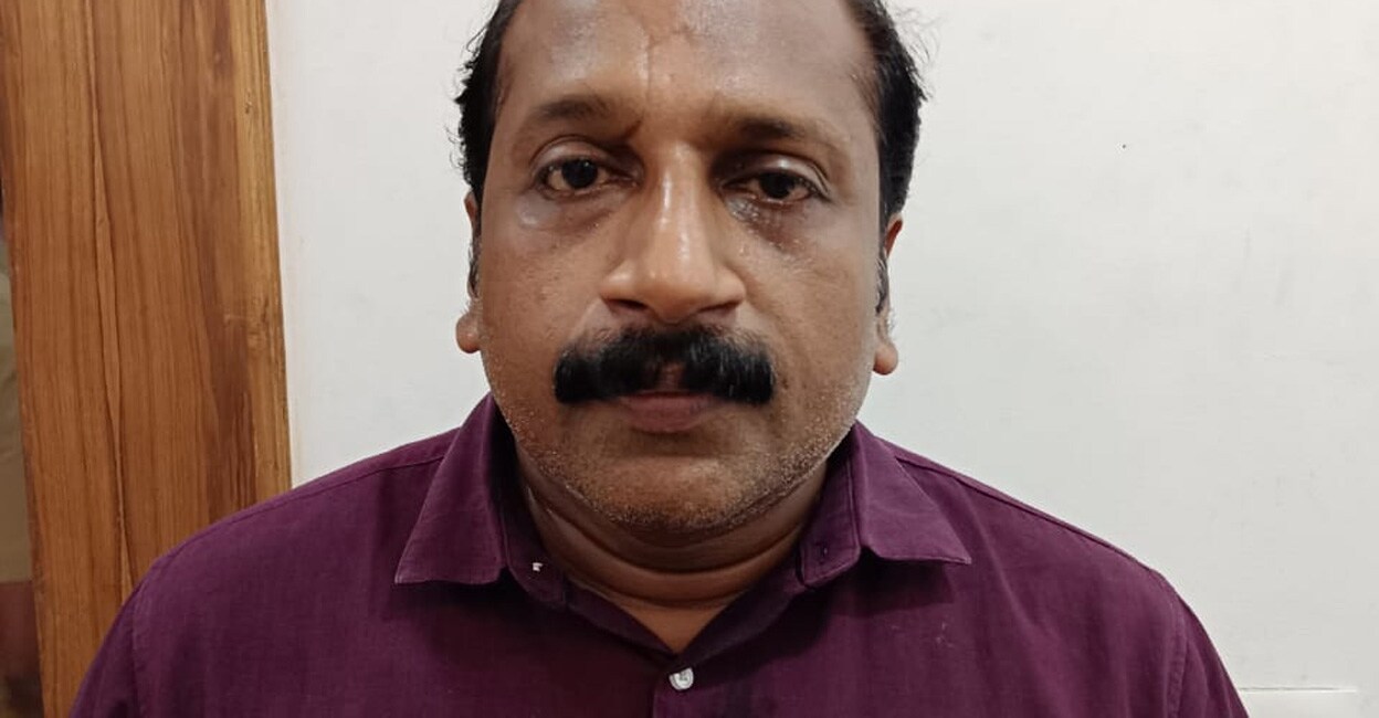 പെൺകുട്ടിക്ക് നേരെ ലൈംഗികാതിക്രമം: കൊച്ചിയിൽ അധ്യാപകൻ അറസ്റ്റിൽ– Sexual ...