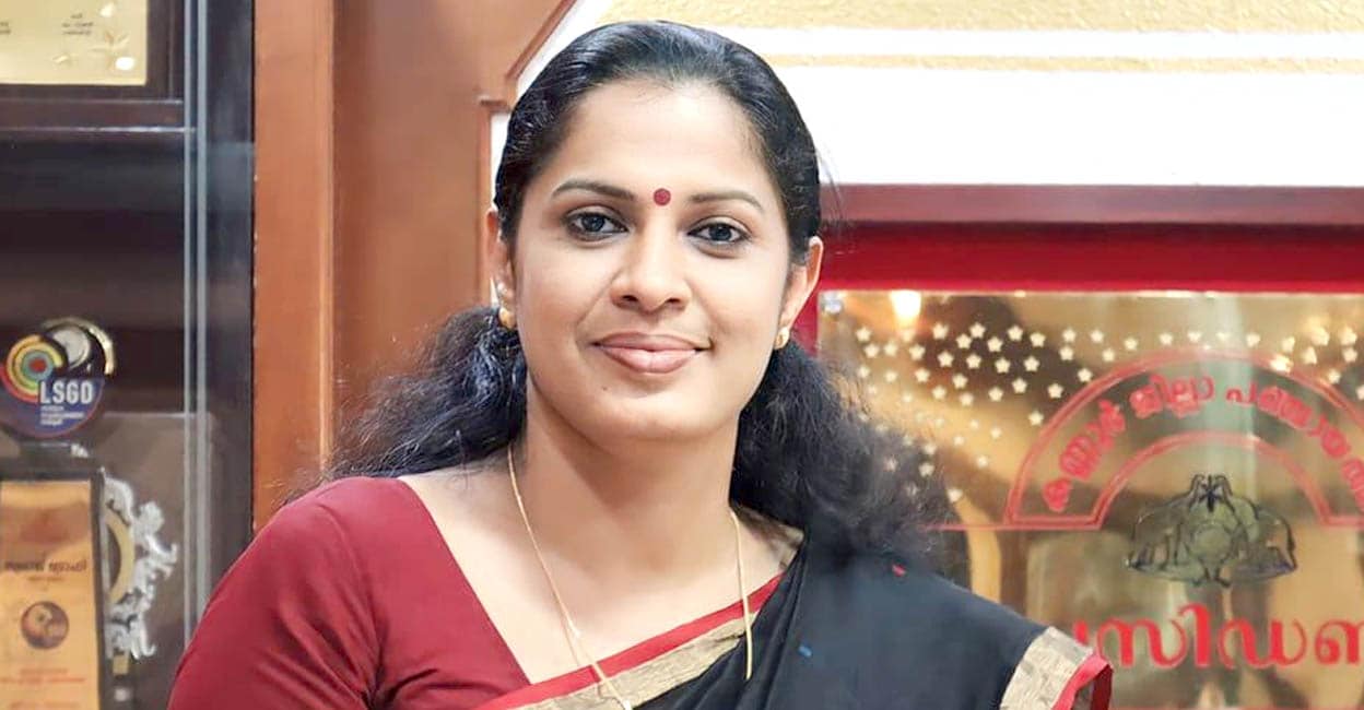 ദിവ്യയുടെ ‘ഉദ്ദേശ്യം’പരിശോധിക്കും - Many of the CPM concluded that ...