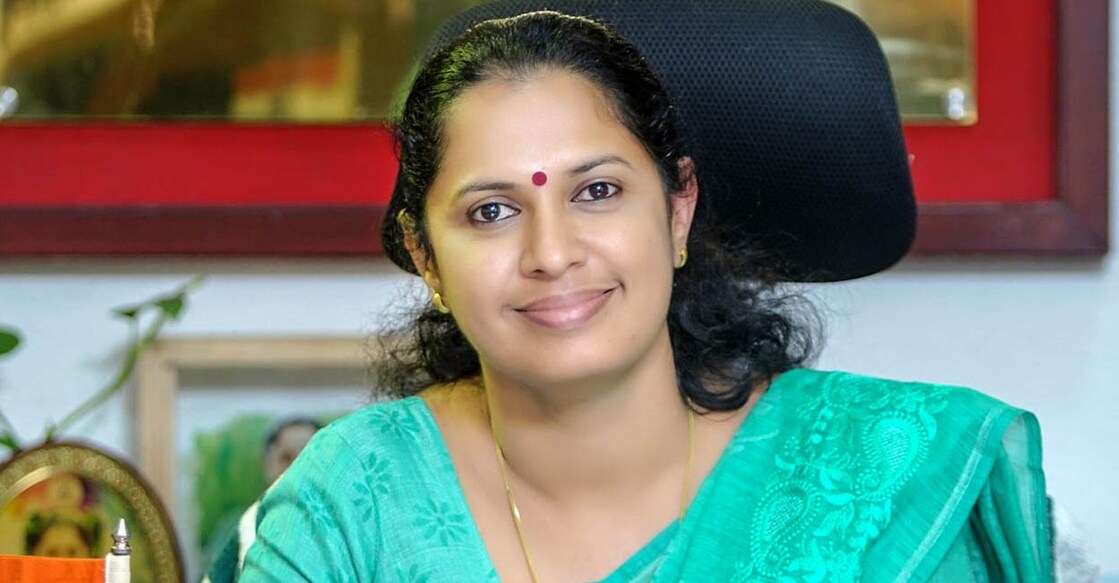 പാർട്ടിക്ക് ‘ദിവ്യ’സ്നേഹം; പൊലീസിനും - P.P. Divya's arrest avoided by ...