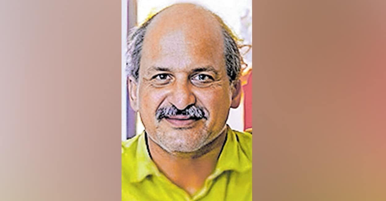 വ്യാജവായ്പ, വ്യാജരേഖ: സഹകരണ സംഘം സെക്രട്ടറി അറസ്റ്റിൽ - Angamaly ...