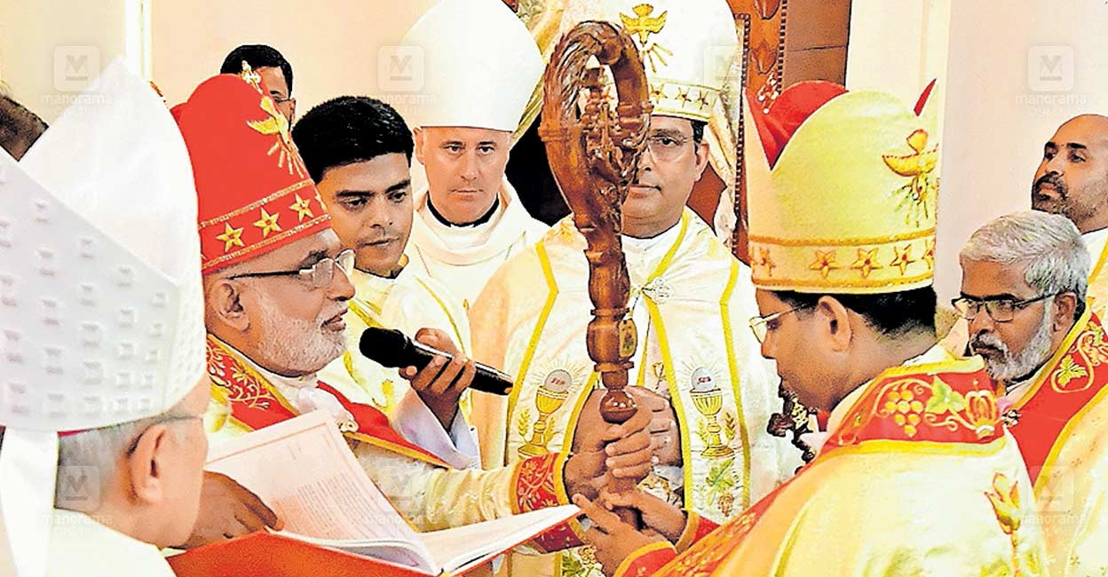 മോൺ. ജോർജ് ജേക്കബ് കൂവക്കാട് മെത്രാപ്പൊലീത്തയായി അഭിഷിക്തനായി - Msgr ...