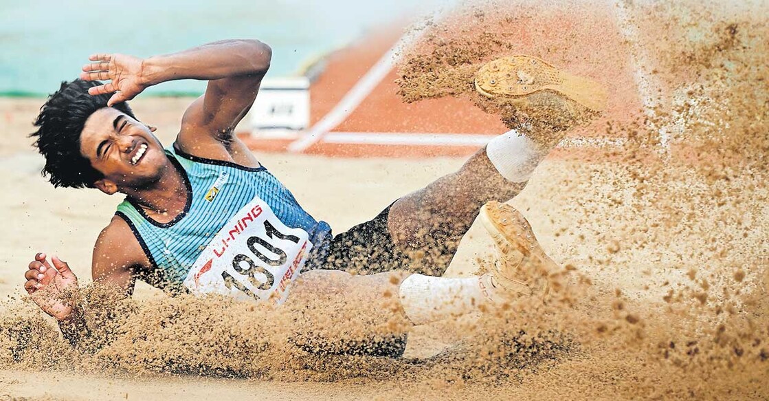 ജംപിങ് പിറ്റിൽ മുസ്താഖ് മാജിക്; ഒരു വർഷത്തെ കഠിനാധ്വാനത്തിലൂടെ നേടിയത് ...