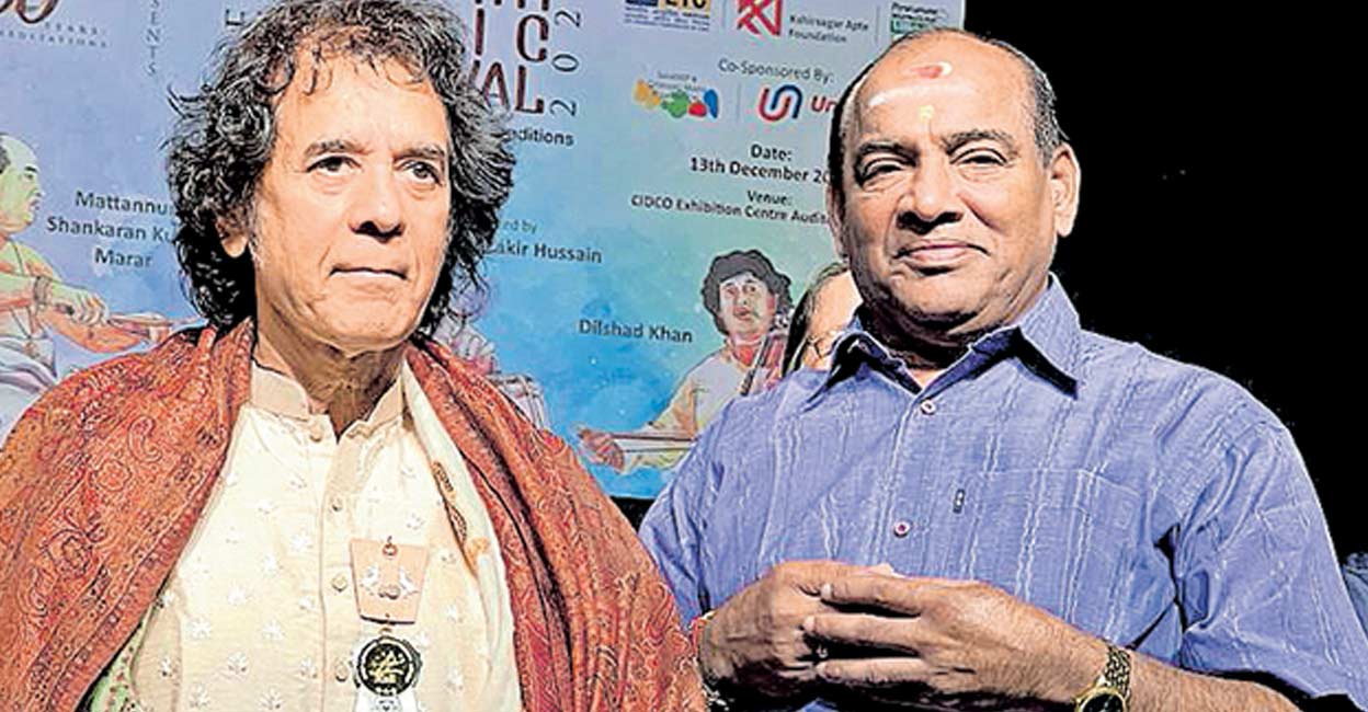 ഗുരുജി എന്ന വിളി: എളിമയുടെ പ്രതീകം | മനോരമ ഓൺലൈൻ ന്യൂസ് - Ustad Zakir ...