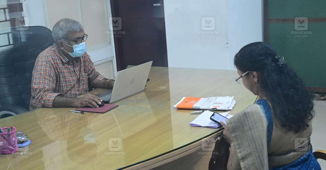 ‘കസേരകളി’ കഴിഞ്ഞു, സമ്മാനം ആശാദേവിക്ക്!; ഡിഎംഒയെ പ്രഖ്യാപിച്ച് ...