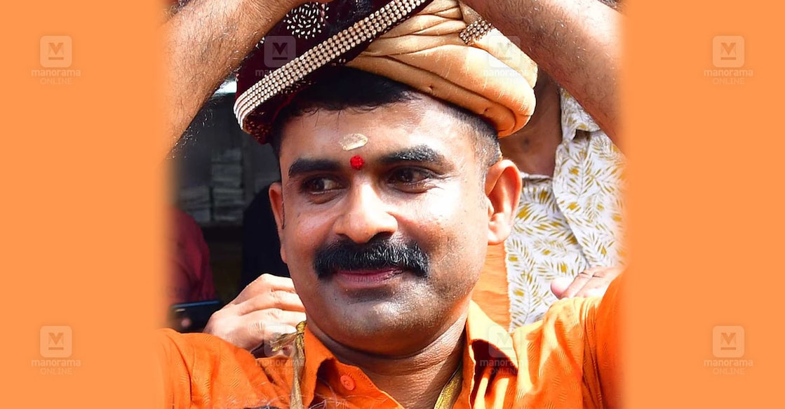 ആ ‘കേശുവേട്ടനെപ്പോലെ’ കല്യാണവീട്ടിൽ; ഉറങ്ങിയില്ല, ഭാര്യയോടു മാത്രം ...