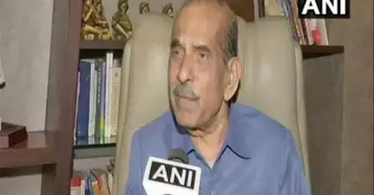 ലോക്സഭ മുൻ സ്പീക്കറും മഹാരാഷ്ട്ര മുഖ്യമന്ത്രിയുമായിരുന്ന മനോഹർ ജോഷി ...