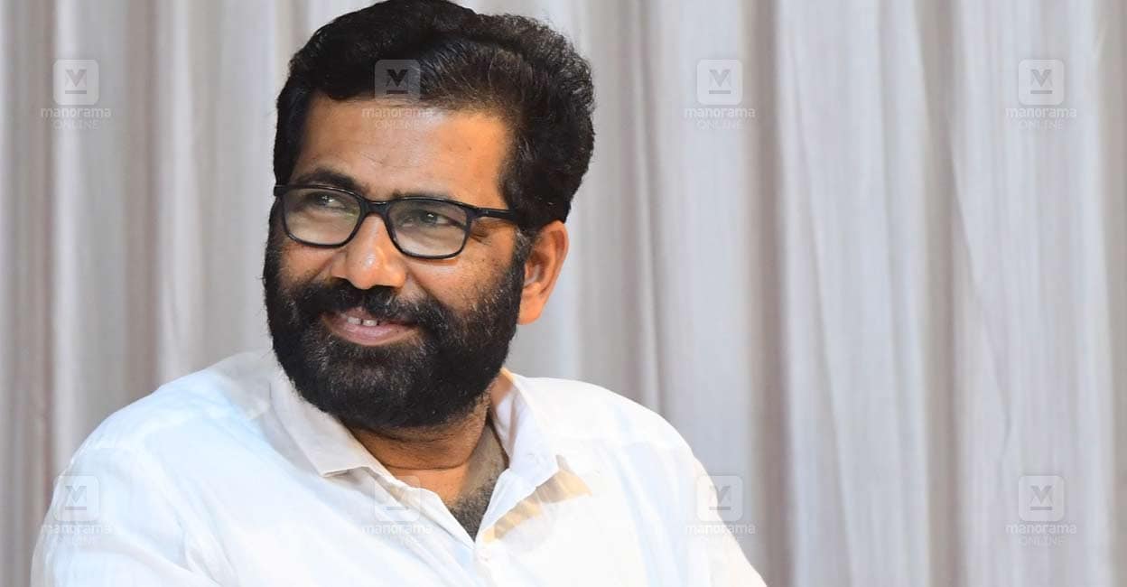 എം.വി.ജയരാജനു പകരം ടി.വി.രാജേഷ്; സിപിഎം കണ്ണൂർ ജില്ലാ ആക്ടിങ് ...