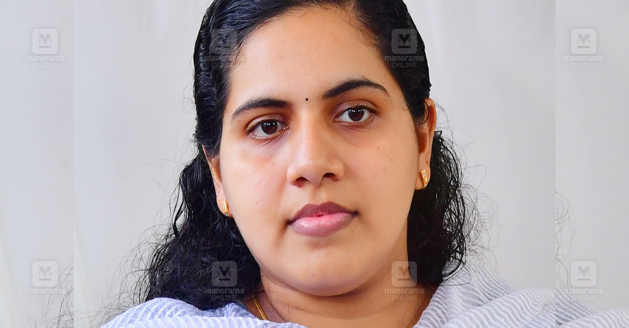 ആര്യ രാജേന്ദ്രന് എതിരായ സൈബർ അധിക്ഷേപം: കേസെടുത്ത് പൊലീസ് - Police ...