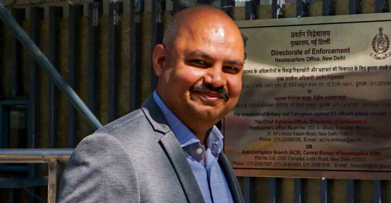 ബിഭവ് ജുഡീഷ്യൽ കസ്റ്റഡിയിൽ; ഹർജി വിധി പറയാൻ മാറ്റി - High Court adjourned the petition filed by ...