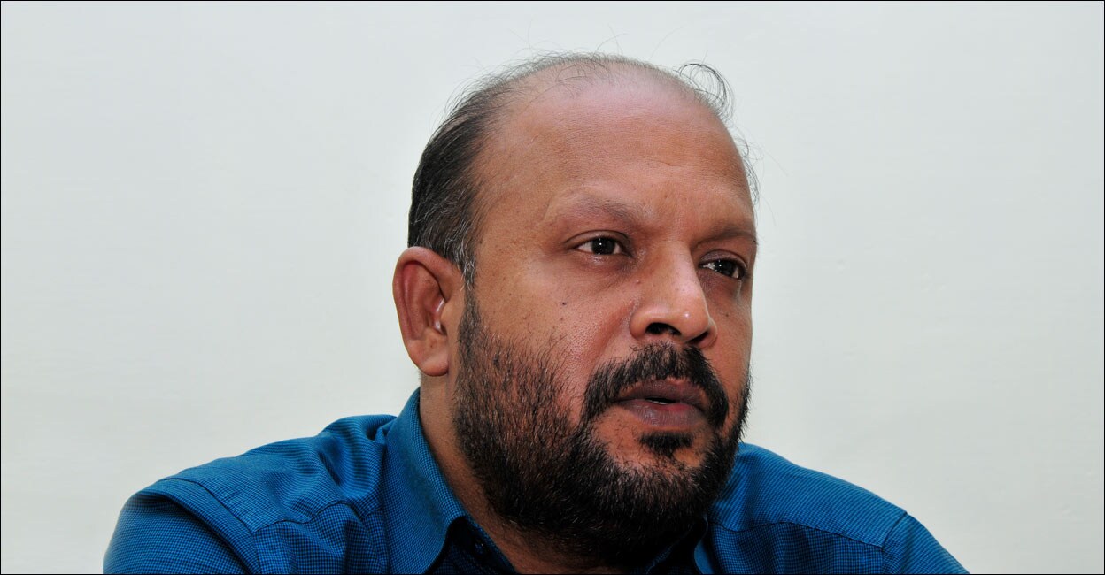 കെ.സുരേന്ദ്രൻ മേയറെ സന്ദർശിച്ച സംഭവം; പിൻവലിഞ്ഞ് വി.എസ്. സുനിൽകുമാ ...