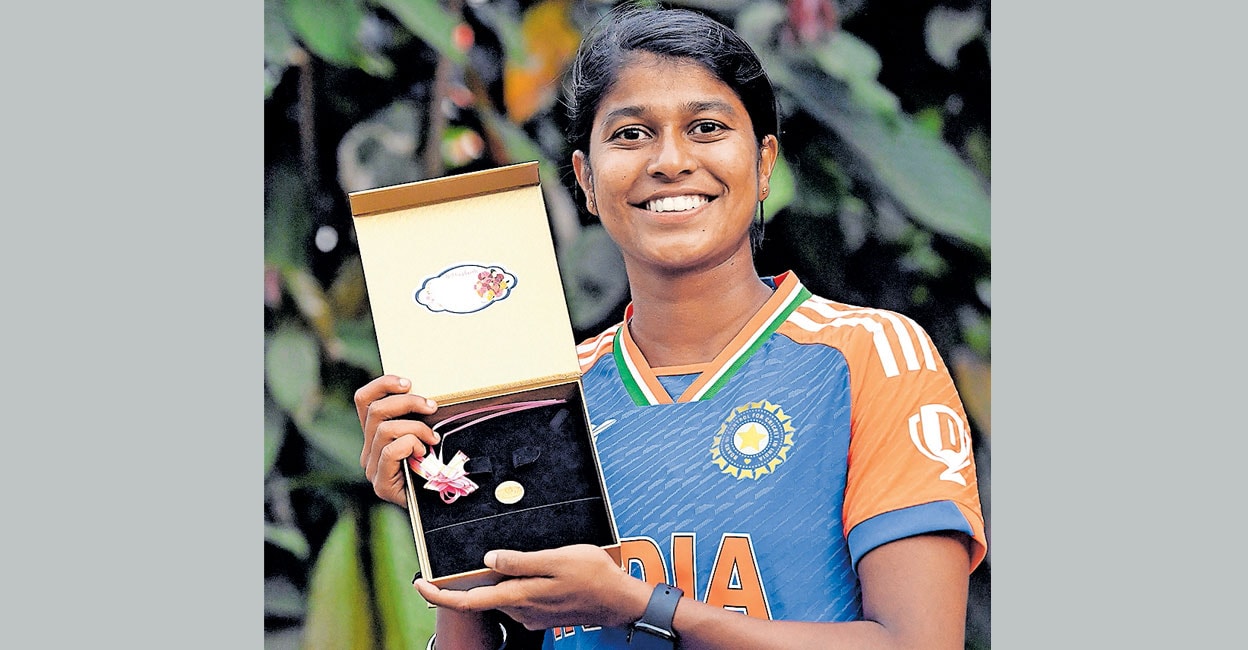 ജോഷിതയ്ക്ക് മനോരമയുടെ സ്നേഹാദരം | മനോരമ ഓൺലൈൻ ന്യൂസ് | മലയാള മനോരമ ...