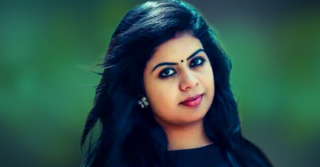 മൈസൂരുവിൽ കാർ നിയന്ത്രണം വിട്ടു മറിഞ്ഞ് അപകടം; റിയാലിറ്റി ഷോ താരമായ ...