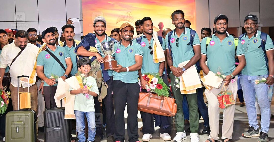 രഞ്ജി ട്രോഫിയിൽ രണ്ടാം സ്ഥാനം നേടിയ കേരള ടീമിന് സ്വീകരണം, ലൈവ് ...