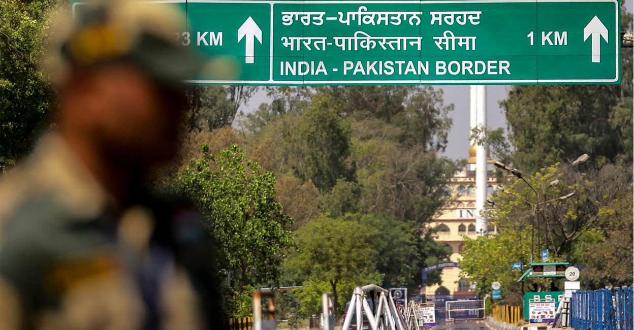 ഇന്ത്യ-പാക്ക് അതിർത്തി - പൊലീസ് ഉദ്യോഗസ്ഥർ | India - Pakistan Border ...