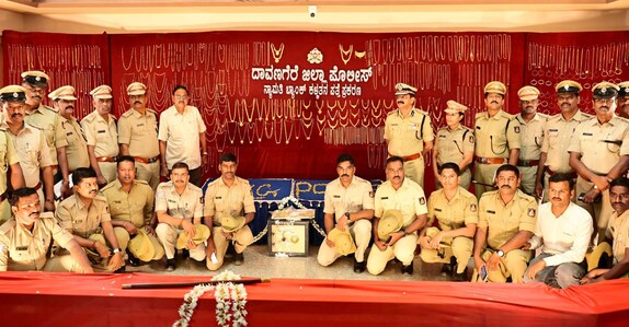 മണിഹെയ്സ്റ്റ് മോഡൽ കവർച്ച; 5 മാസത്തിനു ശേഷം 13 കോടി കണ്ടെടുത്തു, ക ...