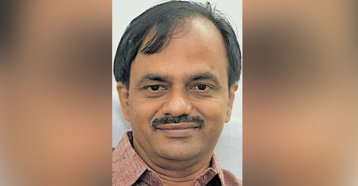 മുൻ പിആർഡി ഡയറക്ടർ എം.നന്ദകുമാർ അന്തരിച്ചു | മനോരമ ഓൺലൈൻ ന്യൂസ് | മലയാള ...