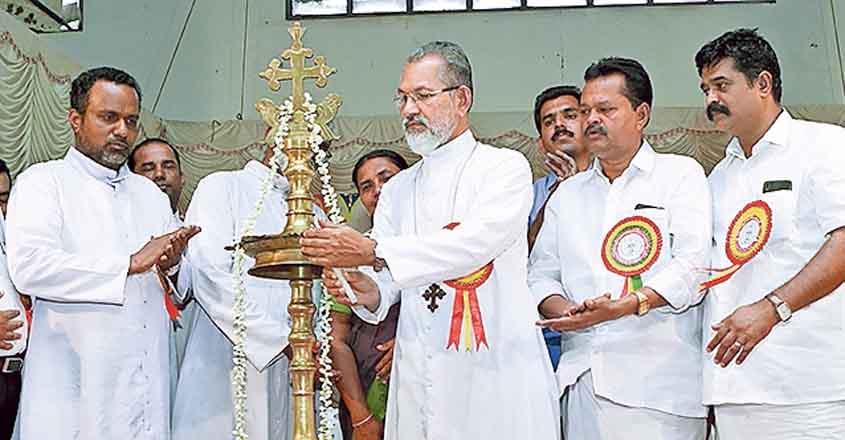 കാർട്ടൂൺ അവാർഡ് പിൻവലിക്കാത്തതിൽ ദുരൂഹത: മാർ ജോസഫ് പെരുന്തോട്ടം ...