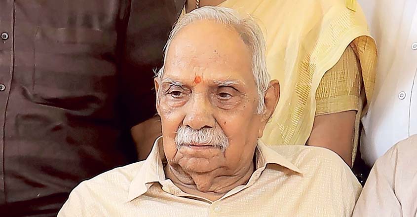 ചിന്താകുസുമങ്ങളായി കവിയുടെ കാൽപാടുകൾ | P Parameswaran | Manorama news