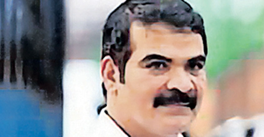 അന്ന് ഡപ്യൂട്ടേഷൻ വാങ്ങി ‘രക്ഷപ്പെട്ടു’ ഷൗക്കത്തലിക്ക് മുന്നിലേക്ക് ...