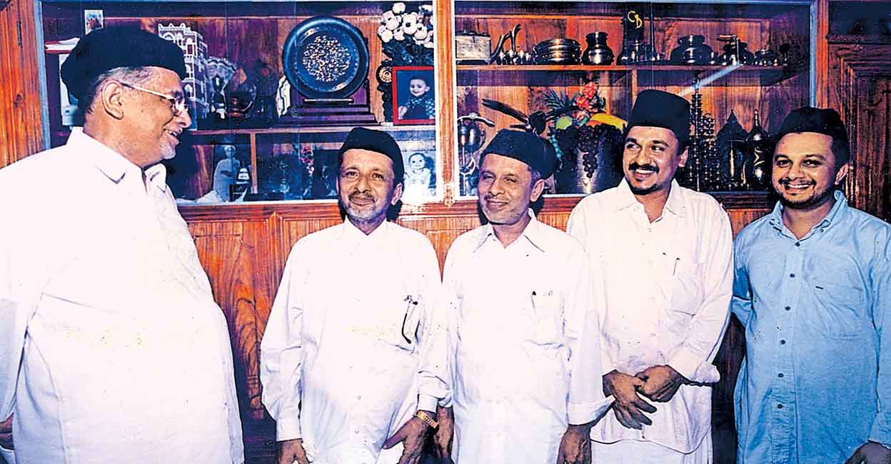 കാലത്തിനൊപ്പം, ചരിത്രത്തിനൊപ്പം | Syed Sadiq Ali Shihab Thangal ...