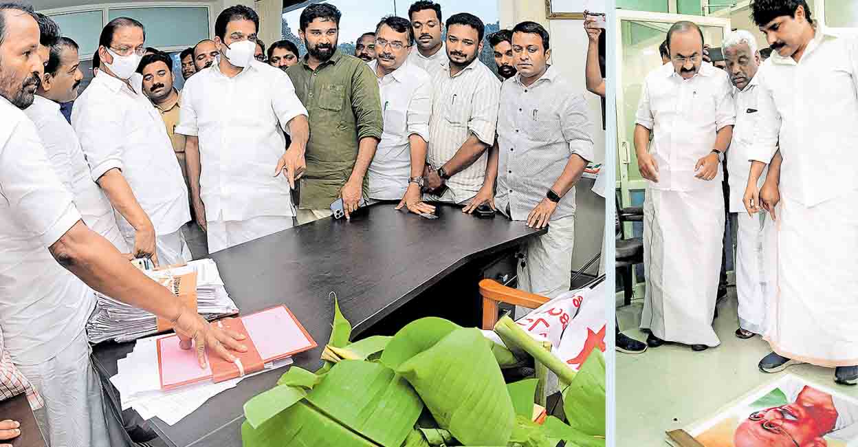 ഗാന്ധിജിയുടെ ചിത്രം തകർത്തതാര്? - Rahul Gandhi | Manorama Online