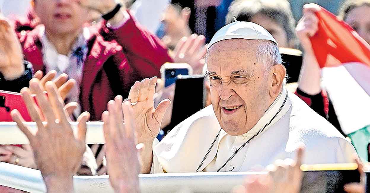 അഭയം തേടുന്നവർക്കെതിരെ വാതിലടയ്ക്കരുത്: മാർപാപ്പ - Pope | Manorama News