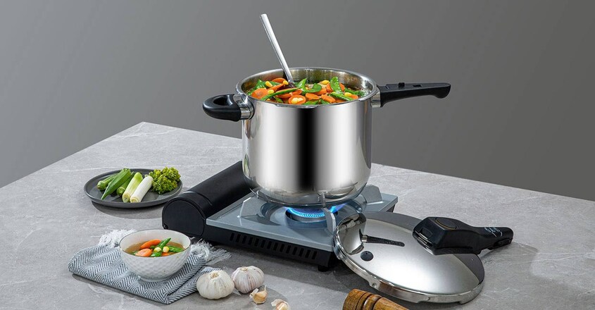 കുക്കറിലാണോ പാചകം? വലിയ അപകടം ഒഴിവാക്കാൻ ഇവ ശ്രദ്ധിക്കൂ | pressure ...