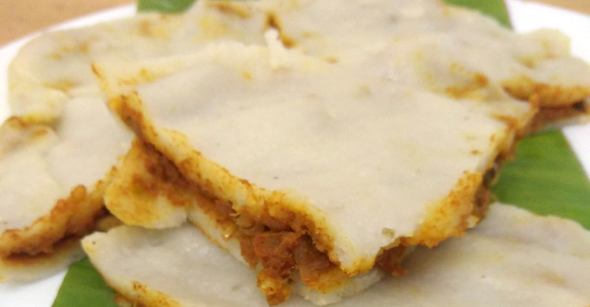 മലബാറുകാരുടെ ചങ്കാണ് മീൻപത്തിരി...| Meen Pathiri Recipe | Fish Pathiri ...