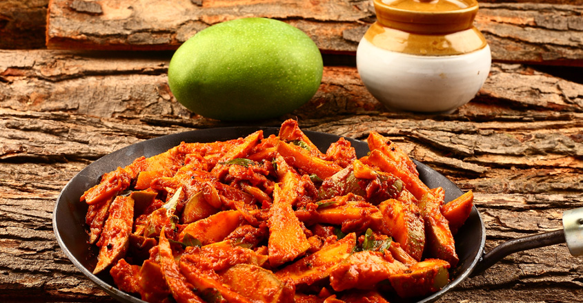 Delicious Mouthwatering Spicy Mango Pickle | സീക്രട്ട് രുചിക്കൂട്ടുമായി ...