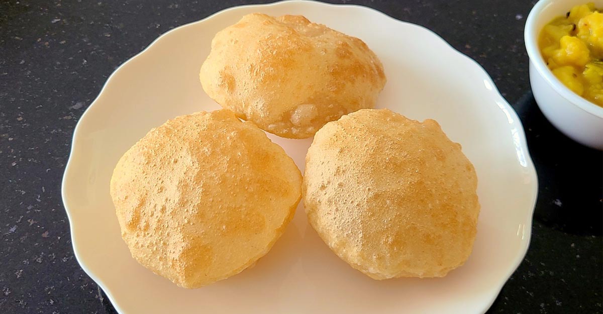 റസ്റ്ററന്റ് സ്റ്റൈൽ പൂരി വീട്ടിൽ തയാറാക്കാം | Puffy Poori