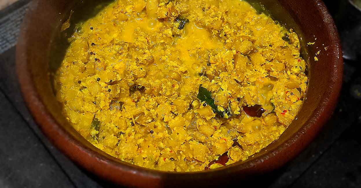 പച്ച മോരിൽ ഇട്ടു വച്ച വാഴത്തണ്ടു തോരൻ - Vazhathandu thoran recipe by ...
