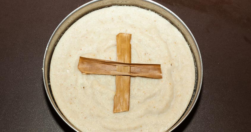 Traditional Kurishappam in Pesaha | പുളിപ്പില്ലാത്ത അപ്പം ...