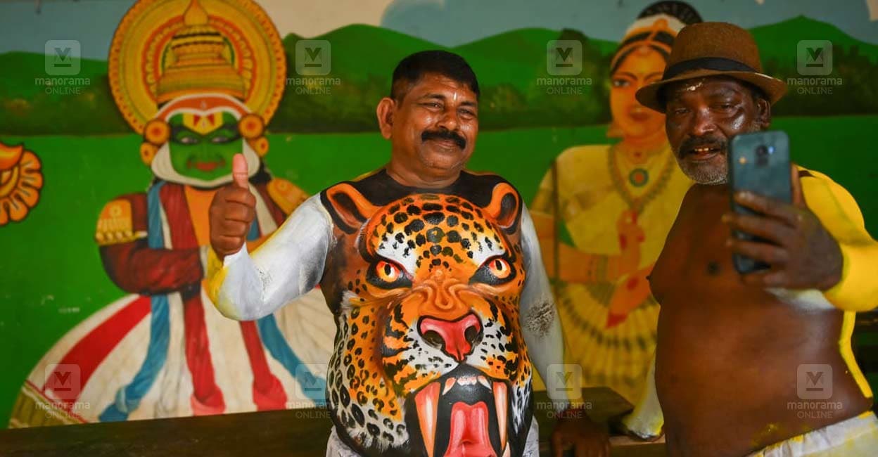 പുലി വന്നേ... തേക്കിൻകാട് പുലി ഇറങ്ങി; റൗണ്ടടിച്ചു.. | Pulikali Thrissur | Thrissur Pulikali ...