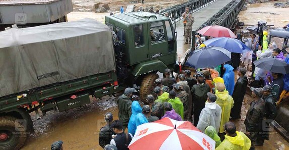 വയനാട് ഉരുൾപൊട്ടൽ: രക്ഷാപ്രവർത്തനം രണ്ടാം ദിനം– Massive landslides ...